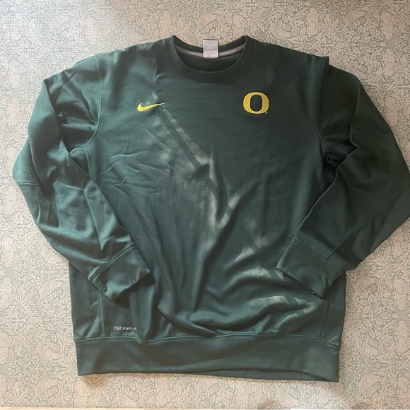 Nike | Sweaters | Oregon Ducks Football Embroidered Therma Fit Hunter ...